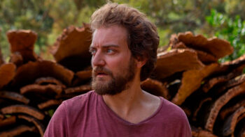 «Suro» (2022): arrancarlo todo | Crítica - Revista Cintilatio